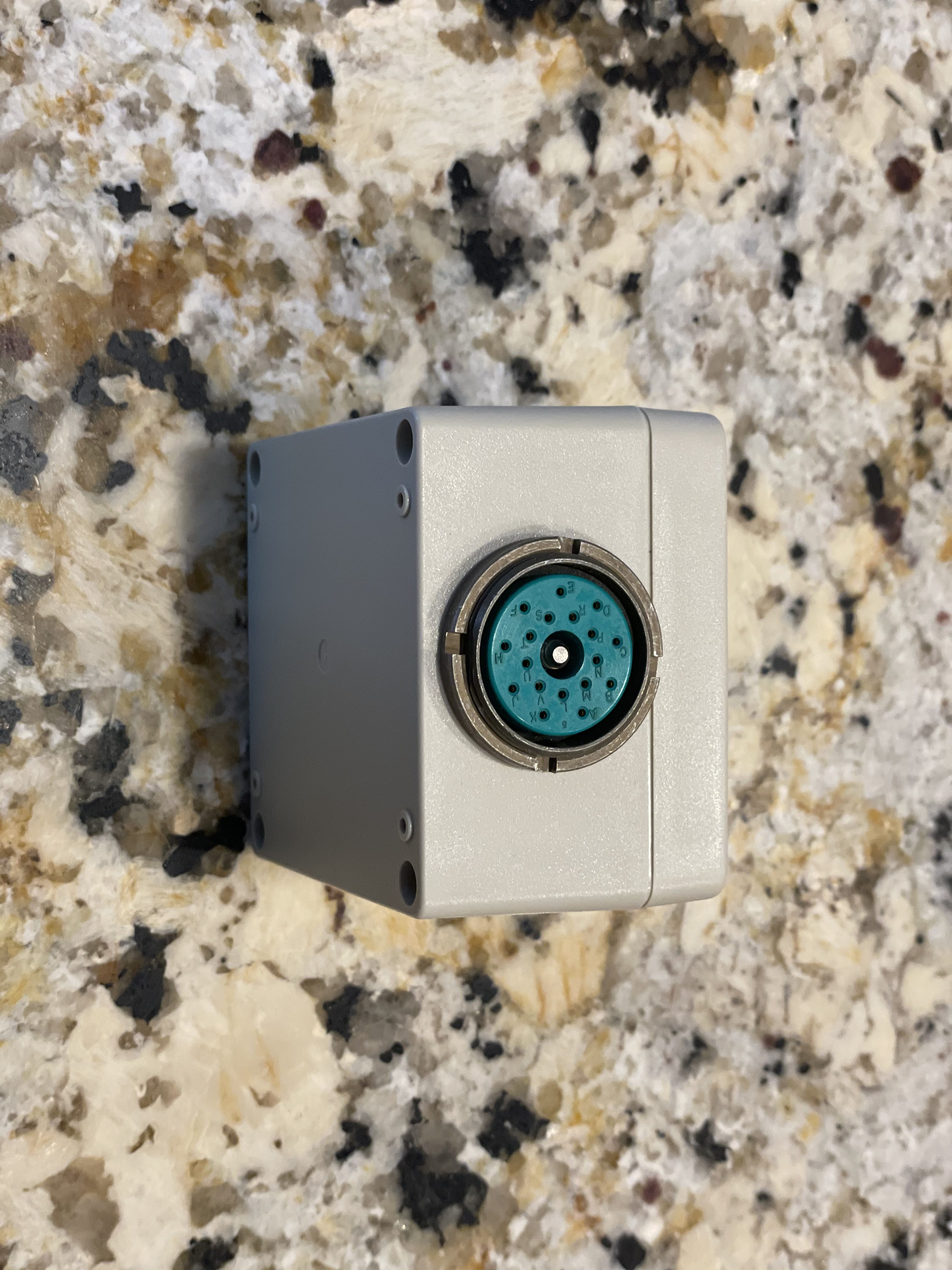 VIC-3/VRC Cell Phone Adapter ⋆ Where we focus on HMMWV / HUMVEEs